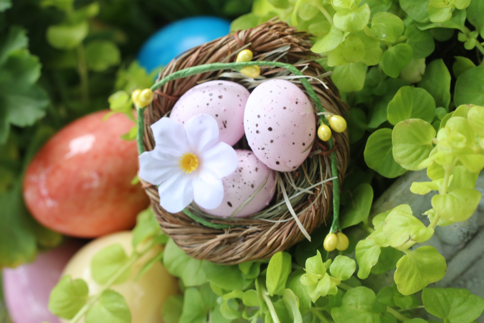 Bunny Themed Table and Outdoor Easter Planter - Southern Sashay